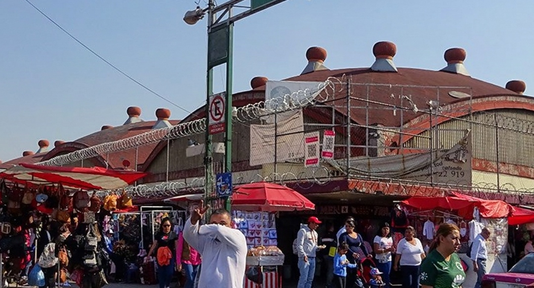 Captan pelea entre dos mujeres en el Mercado La Lagunilla, CDMX: "Dale ...