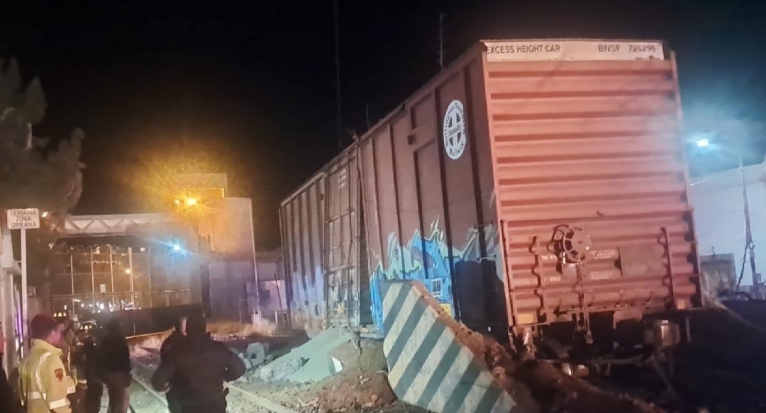 Tren se descarrila y avanza 4 kilómetros hasta impactar con muro en ...