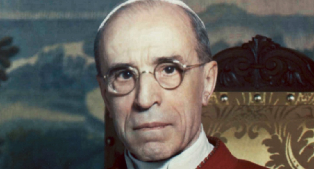 Así fue el caótico funeral del papa Pío XII: su cadáver se descompuso ...